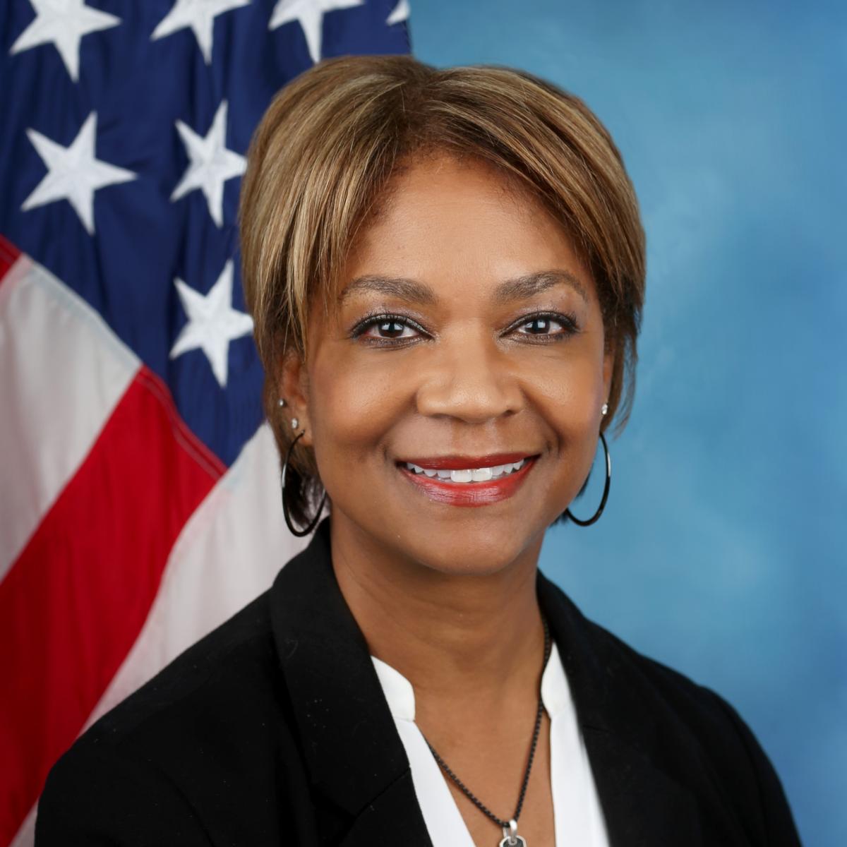 Sheena Burrell's Instagram, Twitter & Facebook on IDCrawl